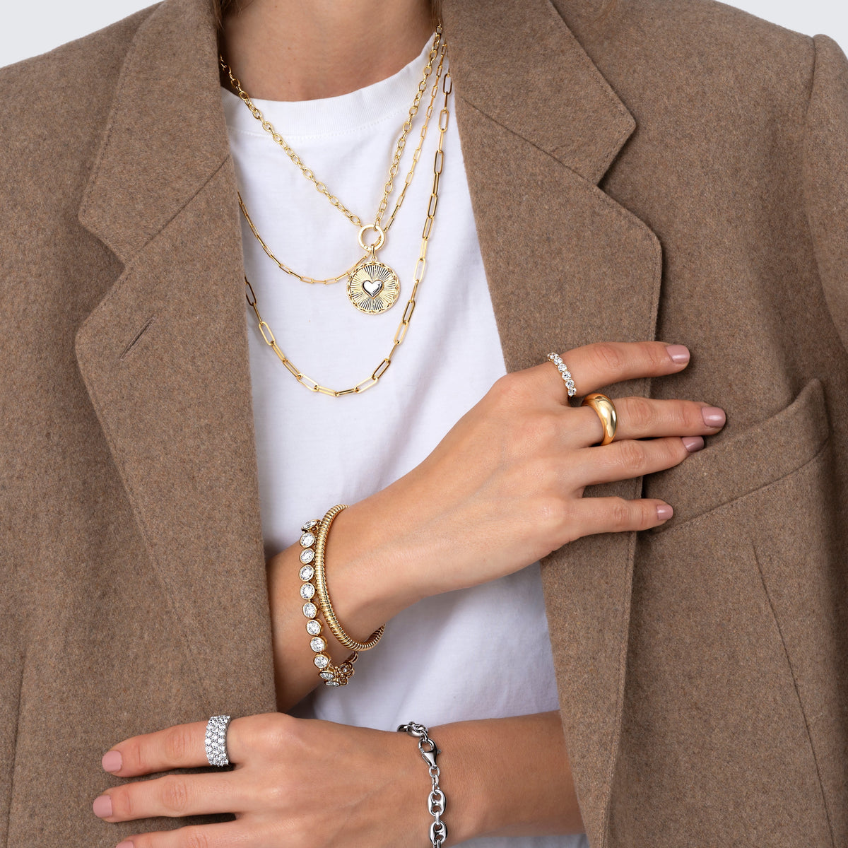 Best Minimalist Jewelry for Work, Travel & Everyday Use - 2026 – Milano